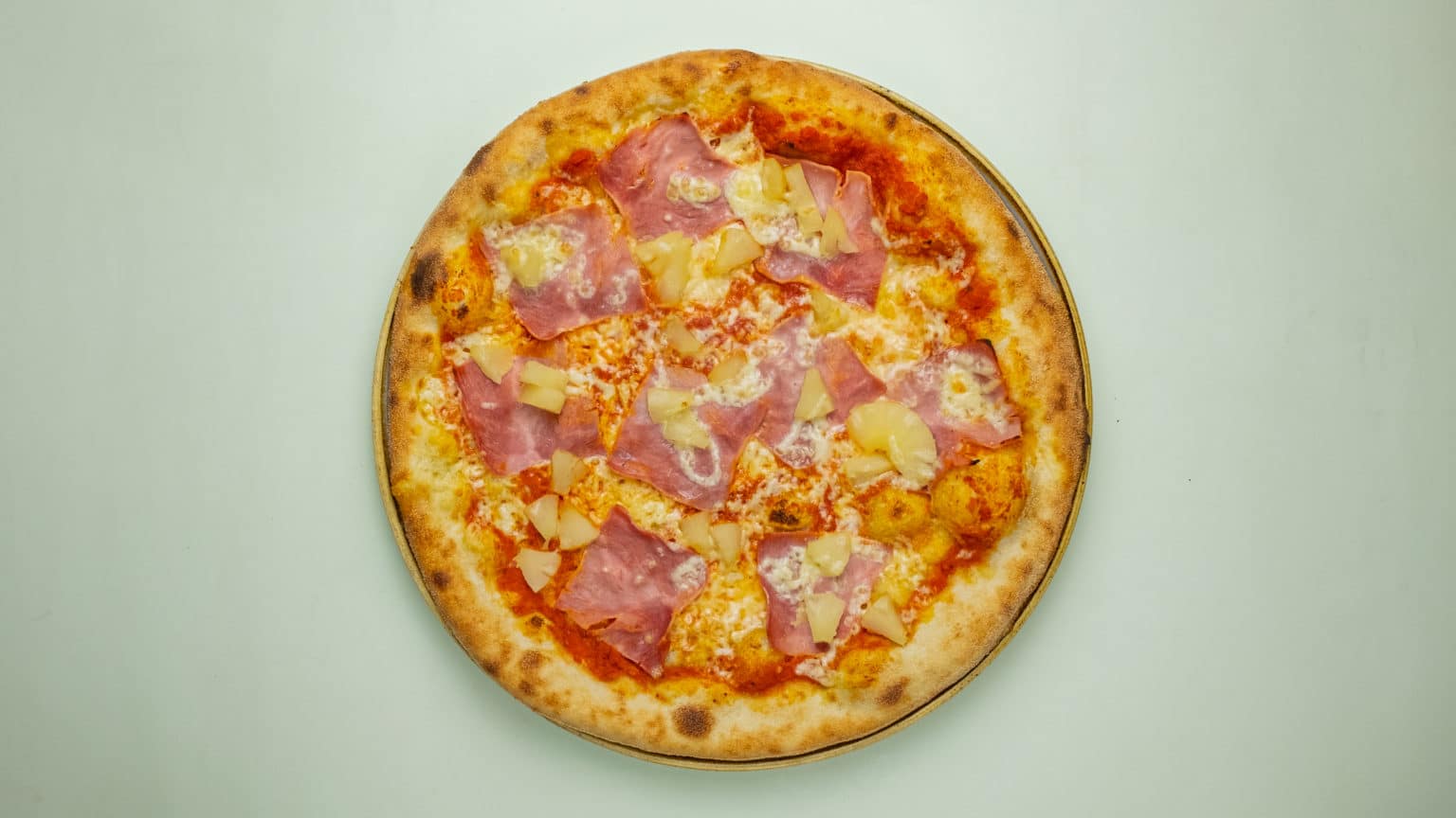 Pizza Hawaii - Italique Restaurant